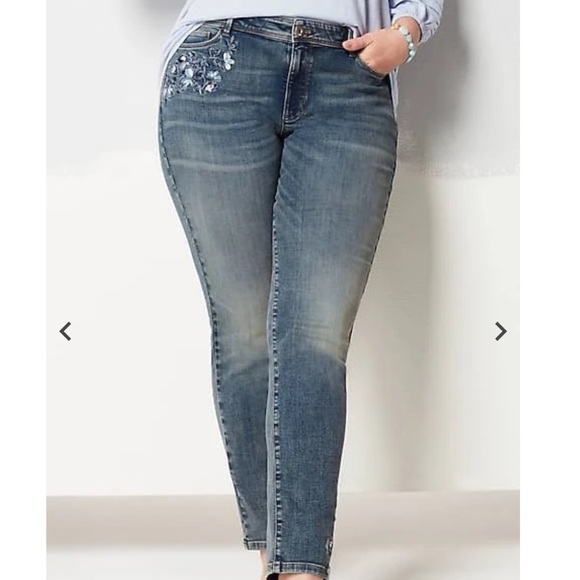 J. Jill | Jeans | Jjill Authentic Fit Blue Floral Embroidered Jeans ...